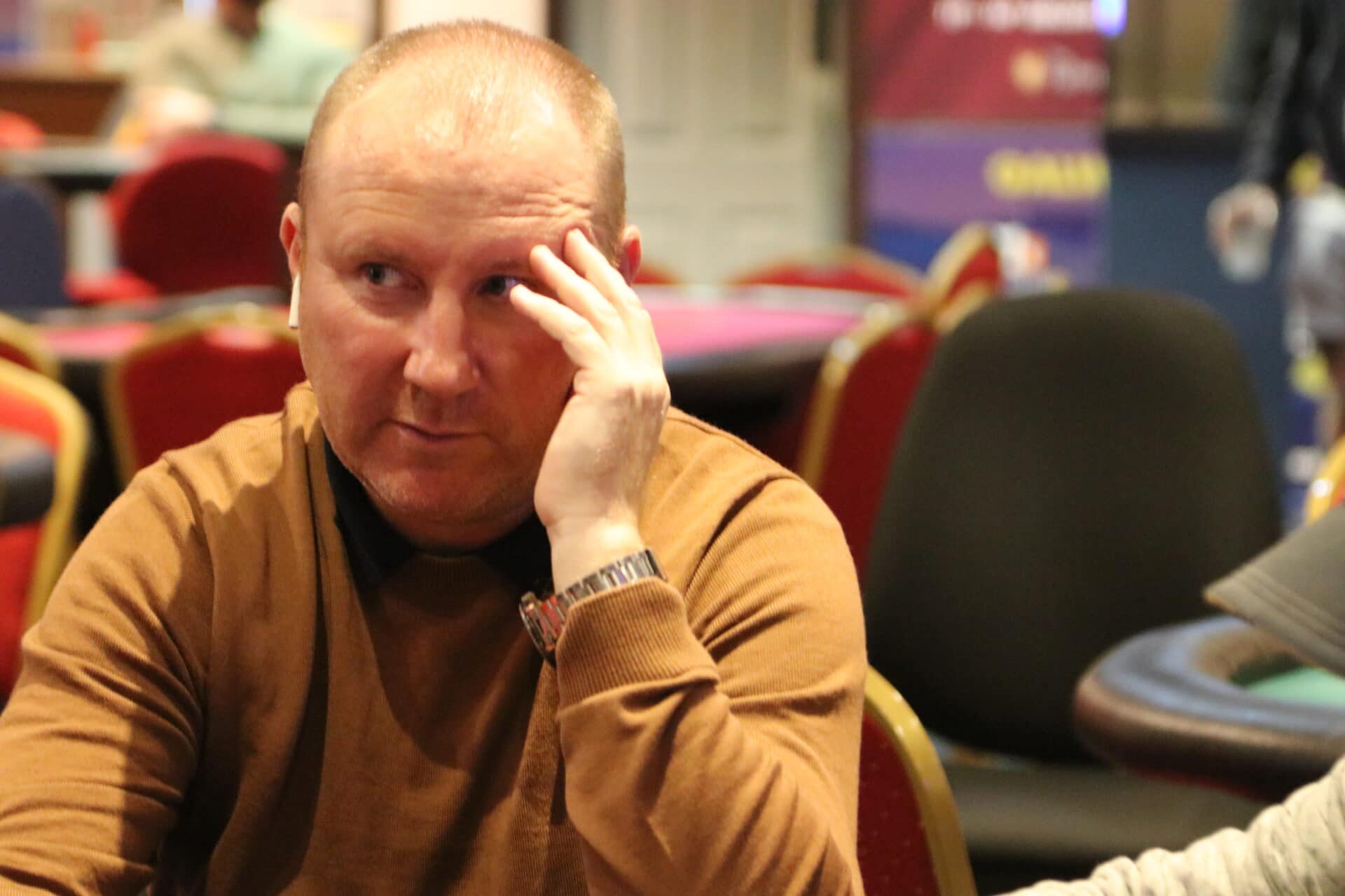 David Cleary Leads Main
